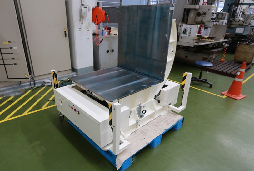 Mold reversing machine – TANABE (Thailand)